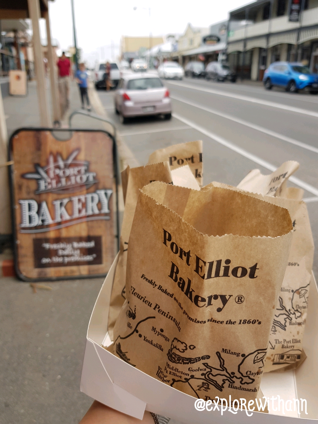 Adelaide – Port Elliot Bakery – Explorewithann
