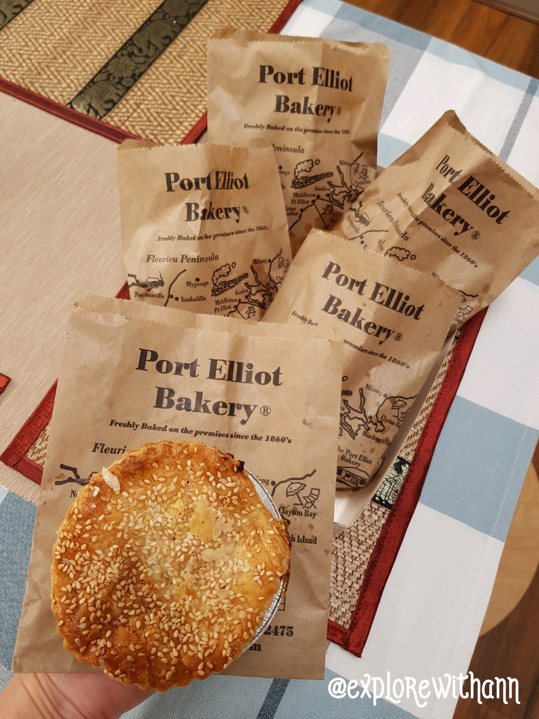 Adelaide – Port Elliot Bakery – Explorewithann